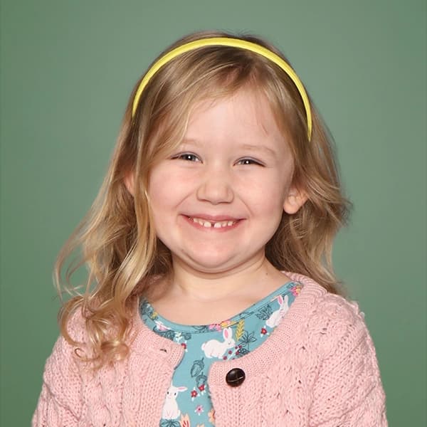 Artona | School Photos